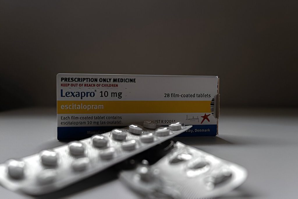 Can I Mix Lexapro And Alcohol? | What Are The Risks?